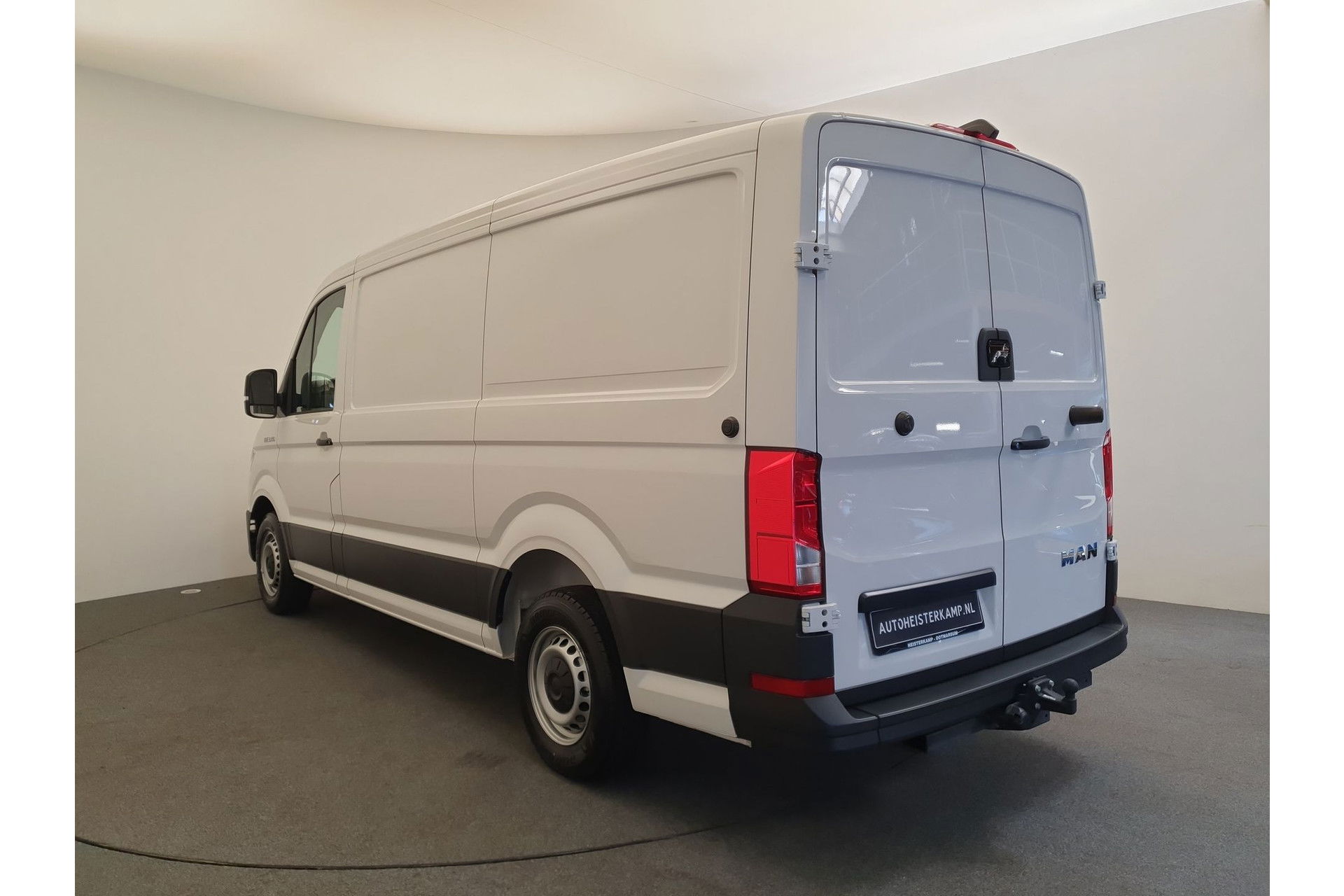 MAN TGE 35 2.0 TDI L2H1 140PK DSG/AUT – Autobedrijf Heisterkamp