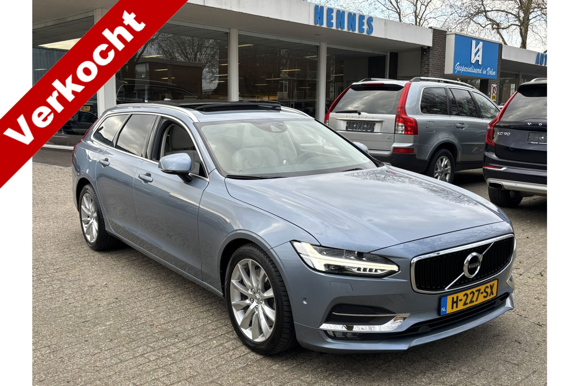 Volvo V90 D5 AWD Panorama Keyless Pilot Assist Family – Hennes Automobielen