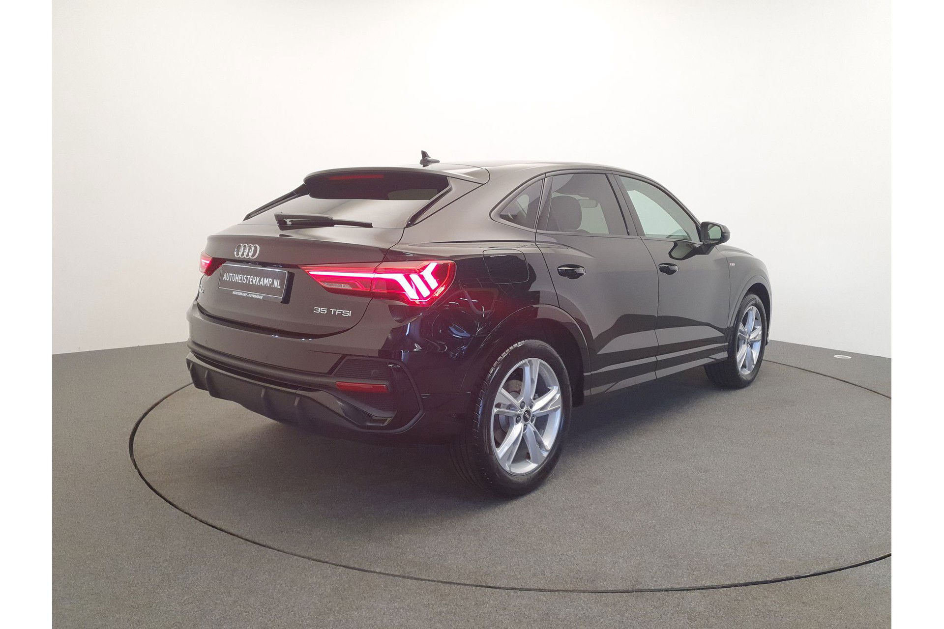 Audi Q3 Sportback 35 TFSI 150pk S-Tronic S-Line – Autobedrijf Heisterkamp