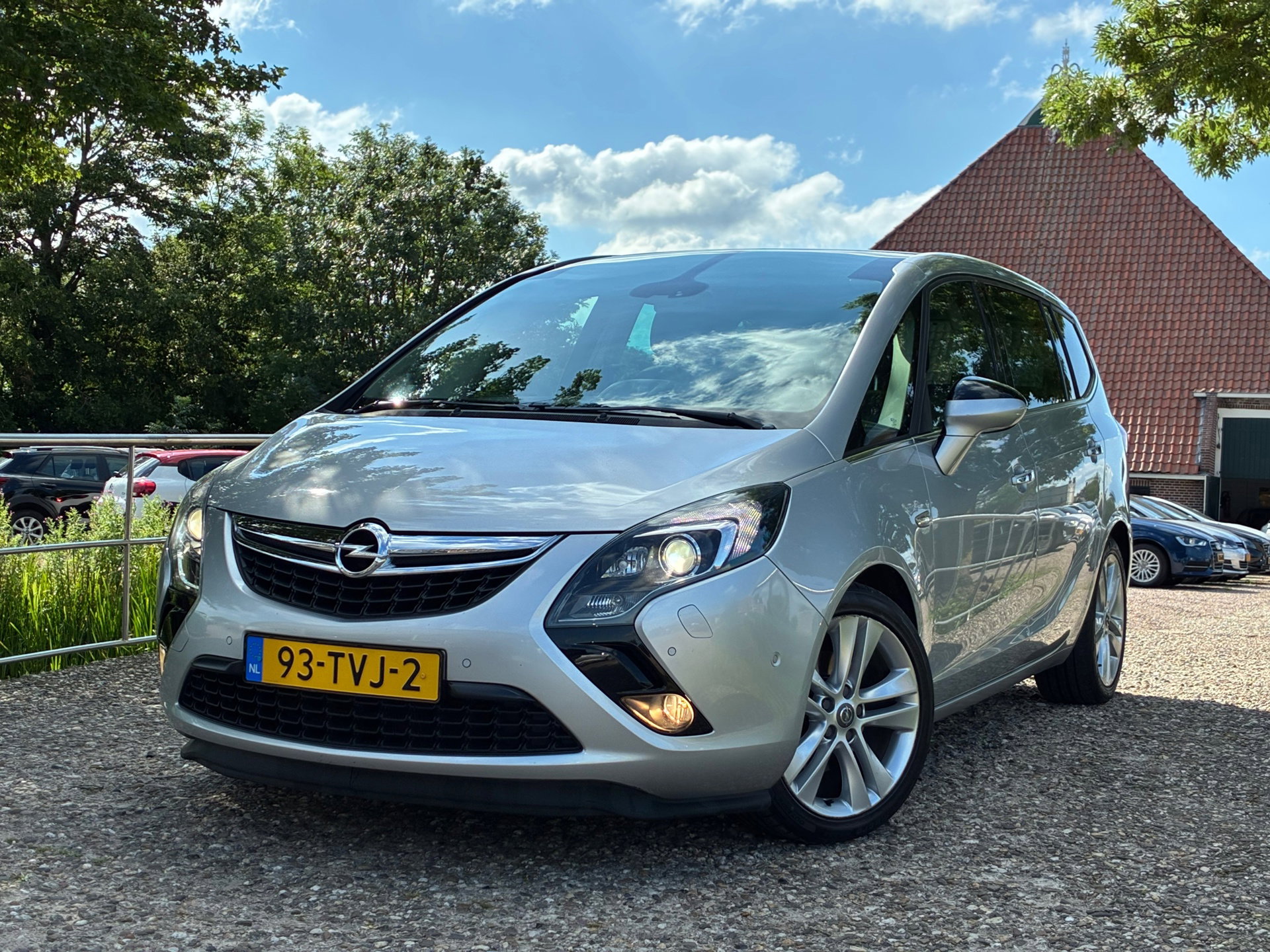 Opel Zafira Tourer 1.4 Cosmo 7p. | Pano + Cruise + Clima nu € 4.975 ...