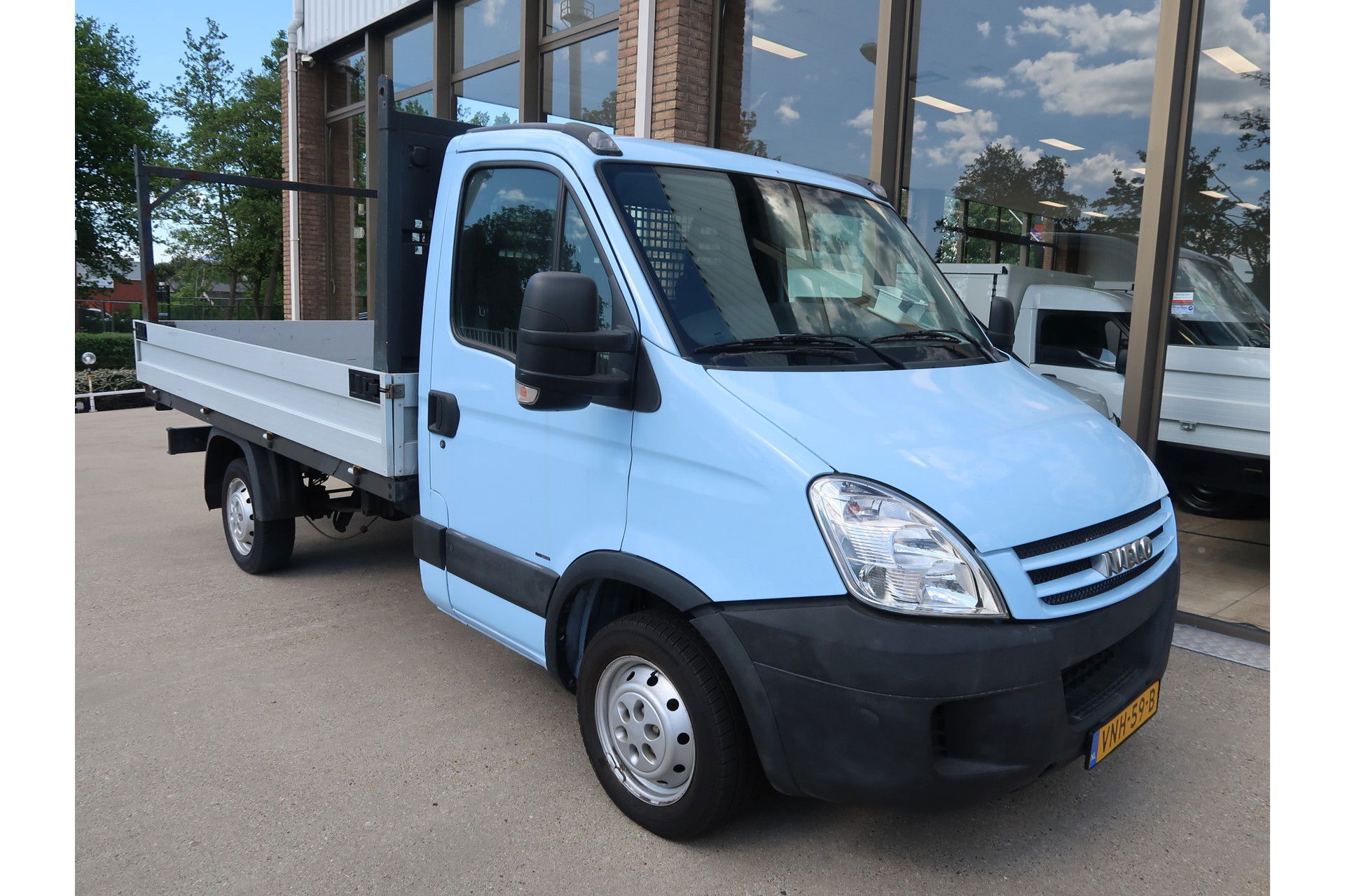 Iveco Daily Pick-up met Palenjuk en Aluminium laadbakboorden leasen ...