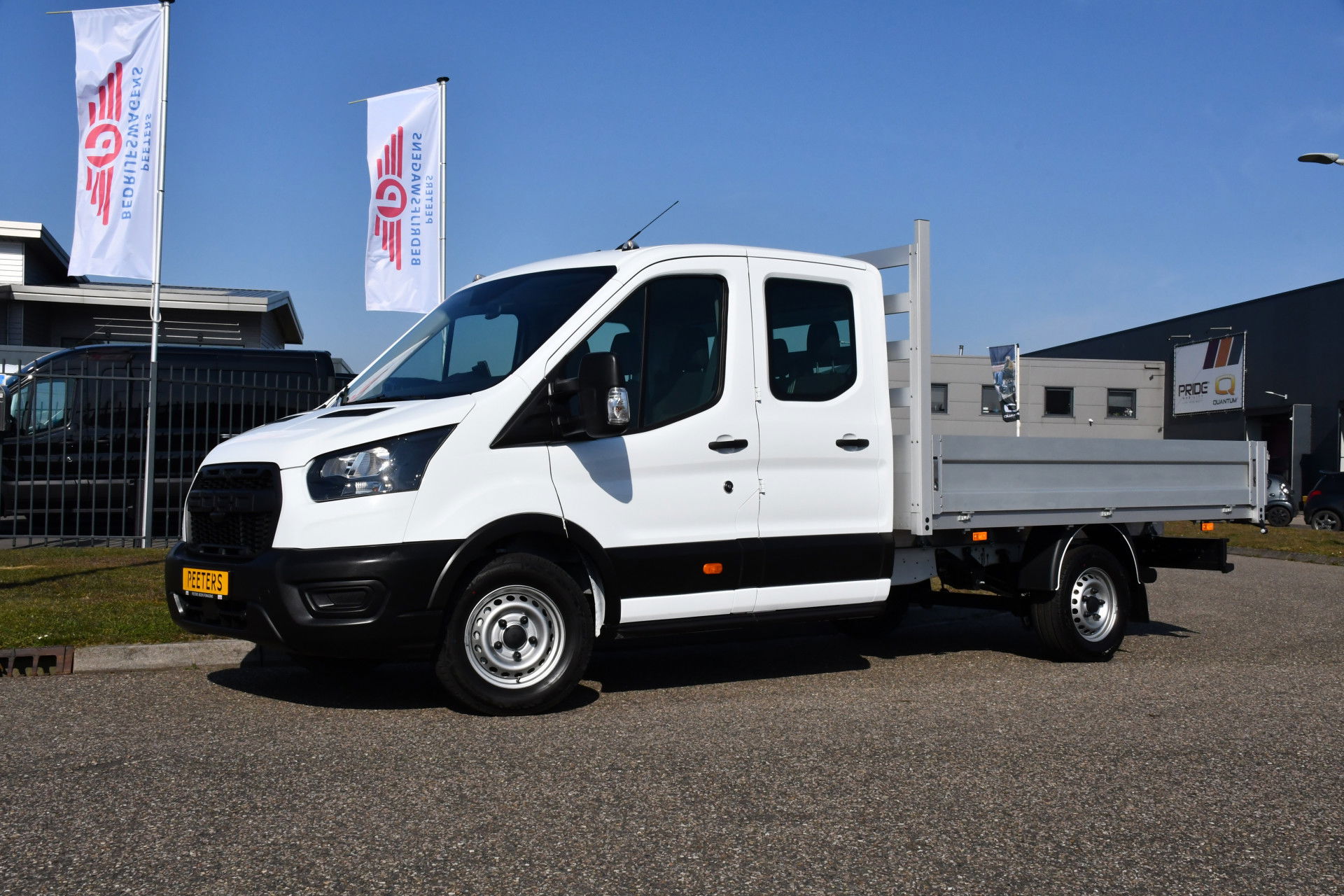 Ford Transit 350 PICK UP DUBBELE CABINE 130 PK leasen - Regeljelease.nl