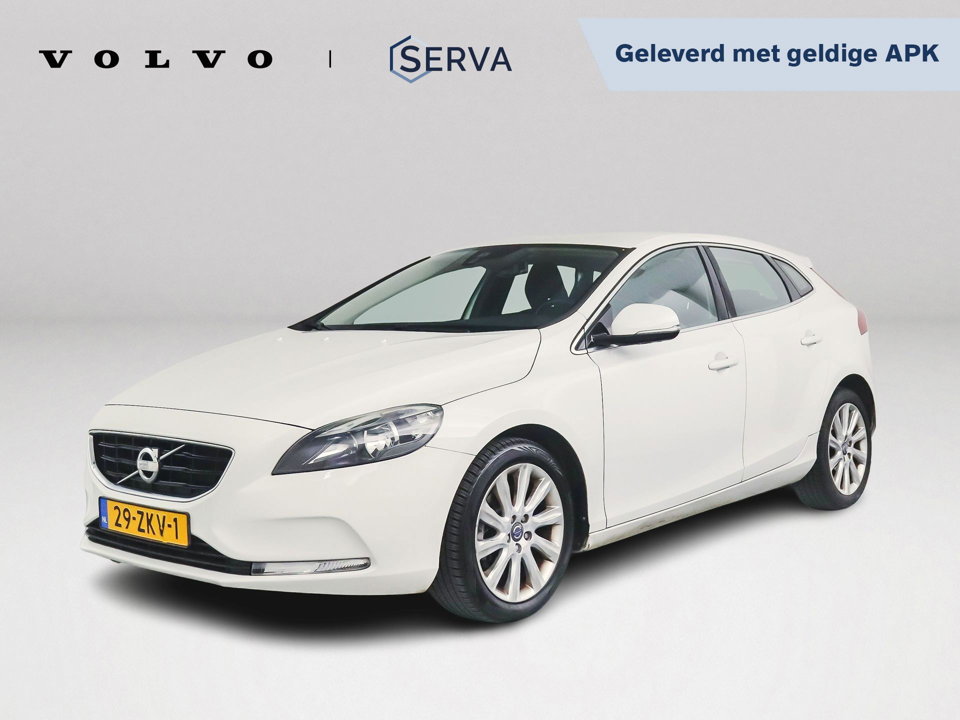 Volvo V40 T4 Momentum | Trekhaak | Parkeercamera
