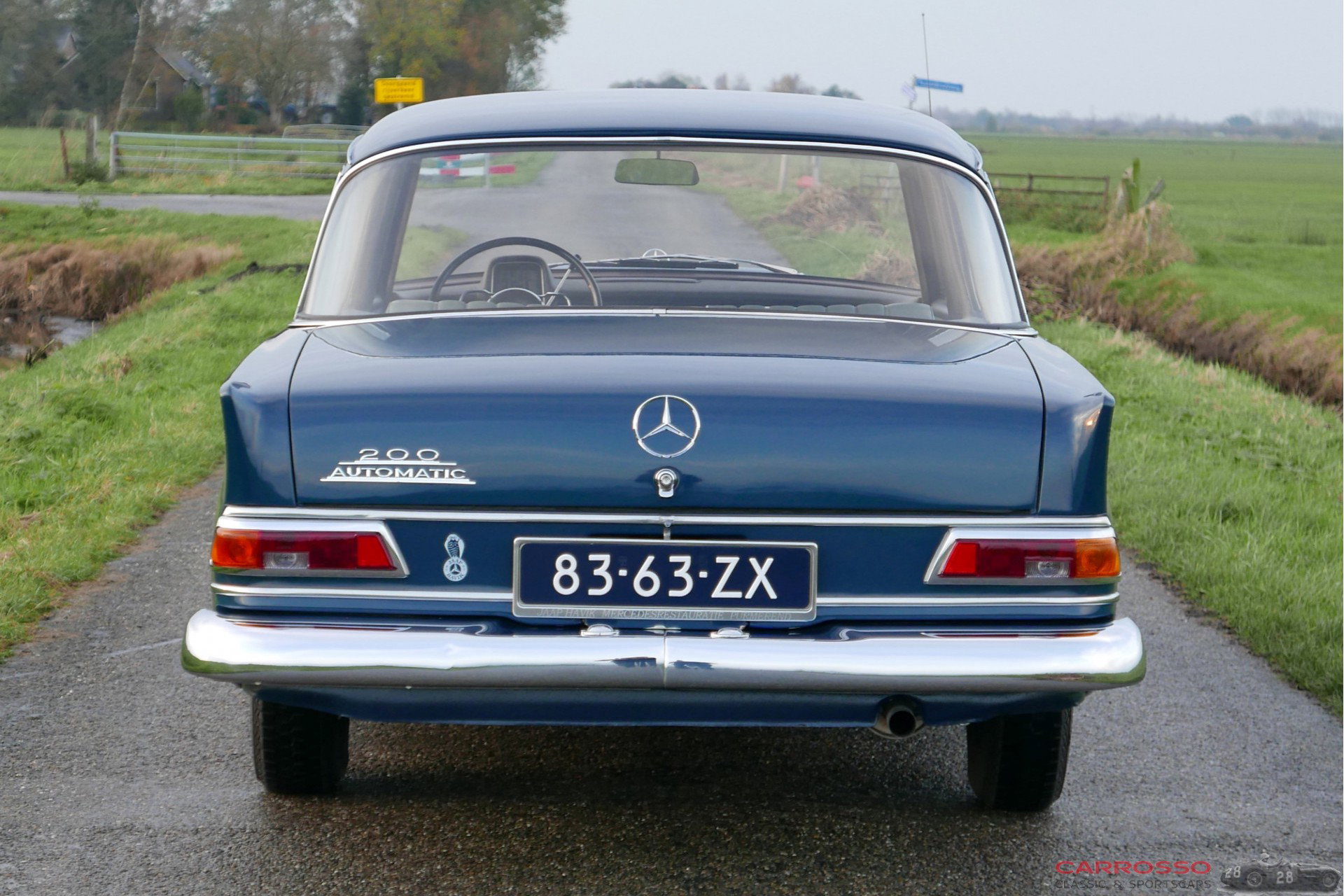 Mercedes-Benz 200-serie 200 W110 Heckflosse Automaat – Carrosso