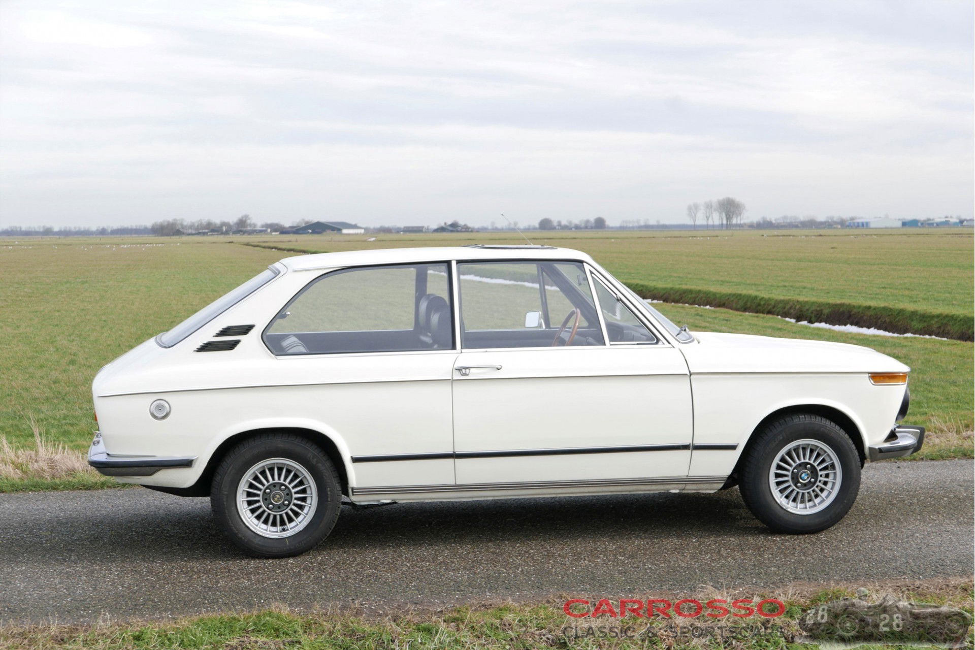 BMW 02-SERIE 2002 Touring – Carrosso